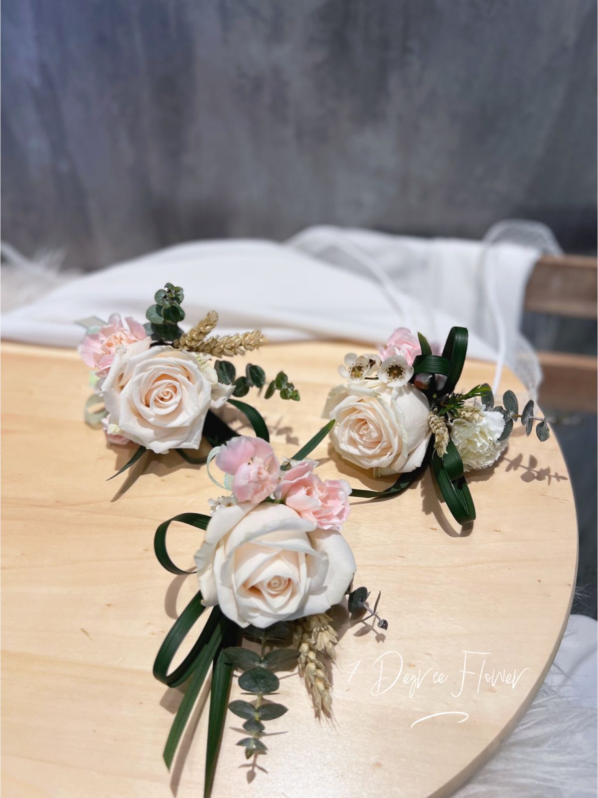 Cream Corsage – 7 Degree Flower